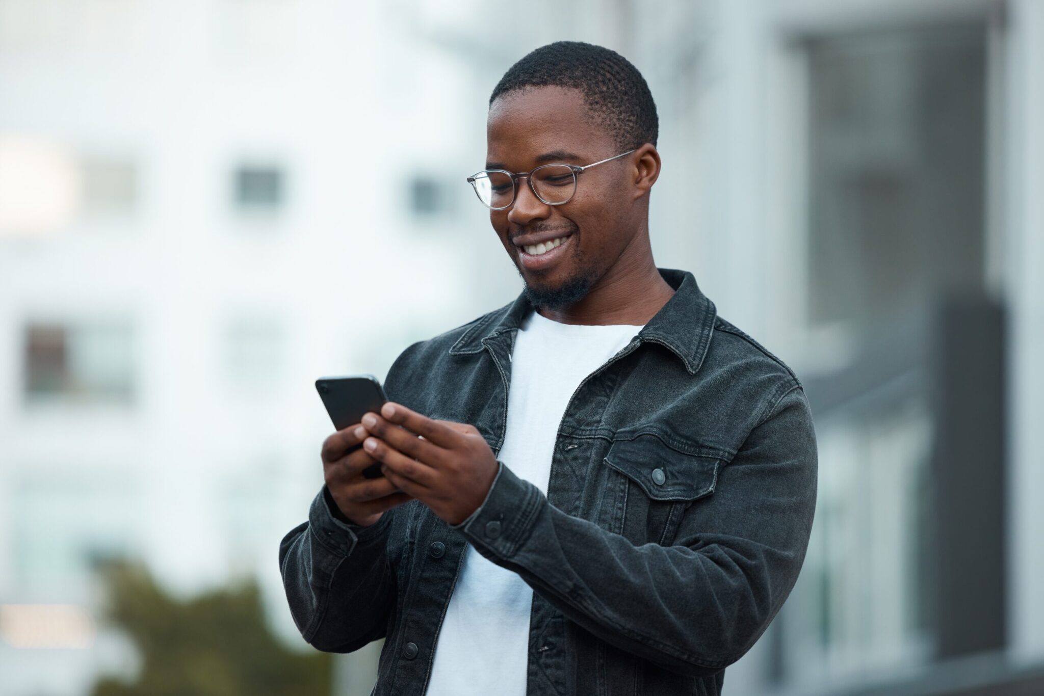 19 Profitable Digital Products and Where to Sell Them