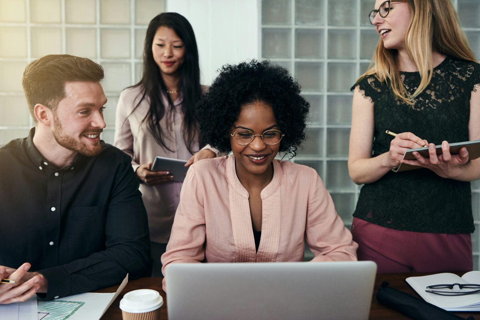 How To Build A Thriving Online Education Business That Drives ...
